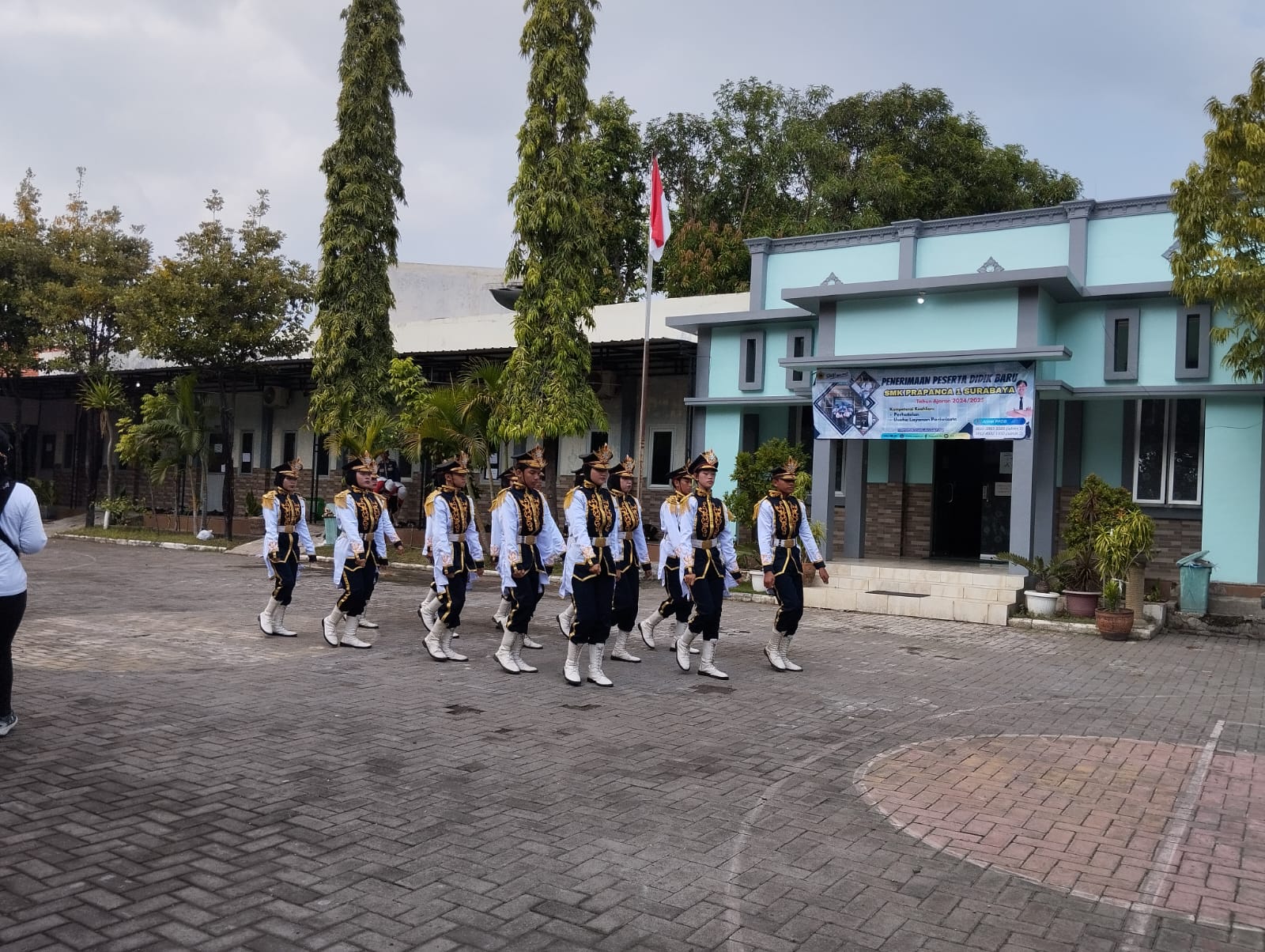 SMK PRAPANCA 1 SURABAYA - KREATIF DAN INOVATIF